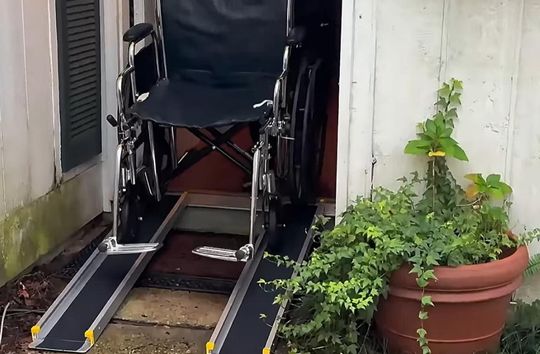 How to Build a Wheelchair Ramp: ADA Guidelines, Types & Step-by-Step ...
